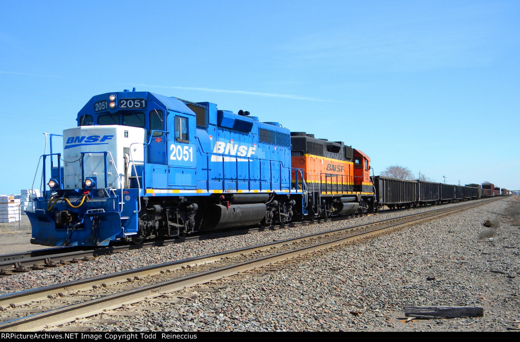 BNSF 2051